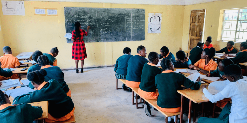 School Management and Public-Private Partnerships in Uganda - PEAS : PEAS